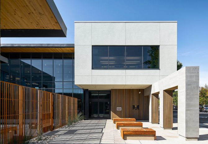 Brentwood Library Memorial and Honor Books | Contra Costa County Library